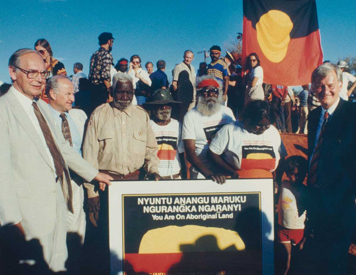 Acknowledging the handback of Uluru–Kata Tjuta | Indigenous
